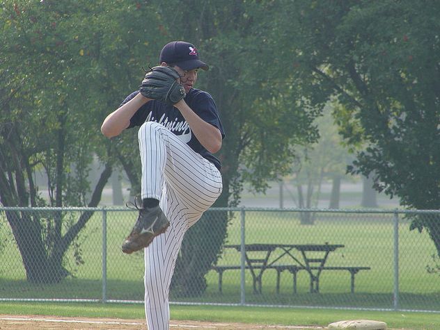 Lombard Lightning Baseball (@lombardlightning) - Decide